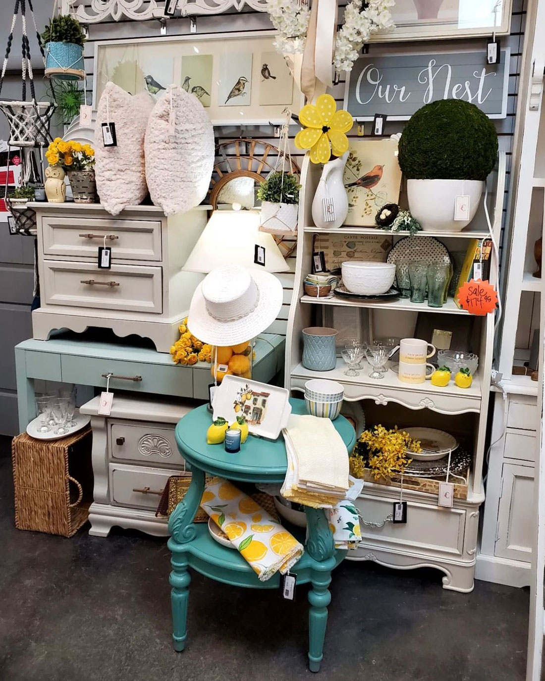 Funky Junk – Furniture Decor & One Of A Kinds